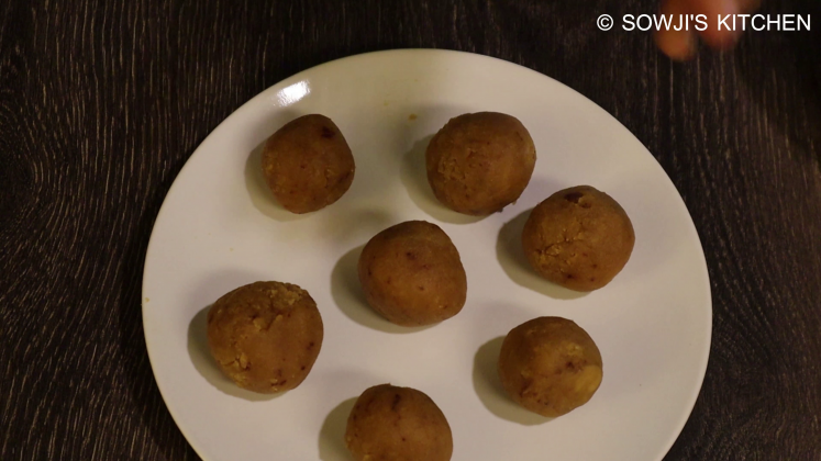 Poornam boorelu | Poornalu | Sweet Fried Dumplings - Sowji's Kitchen