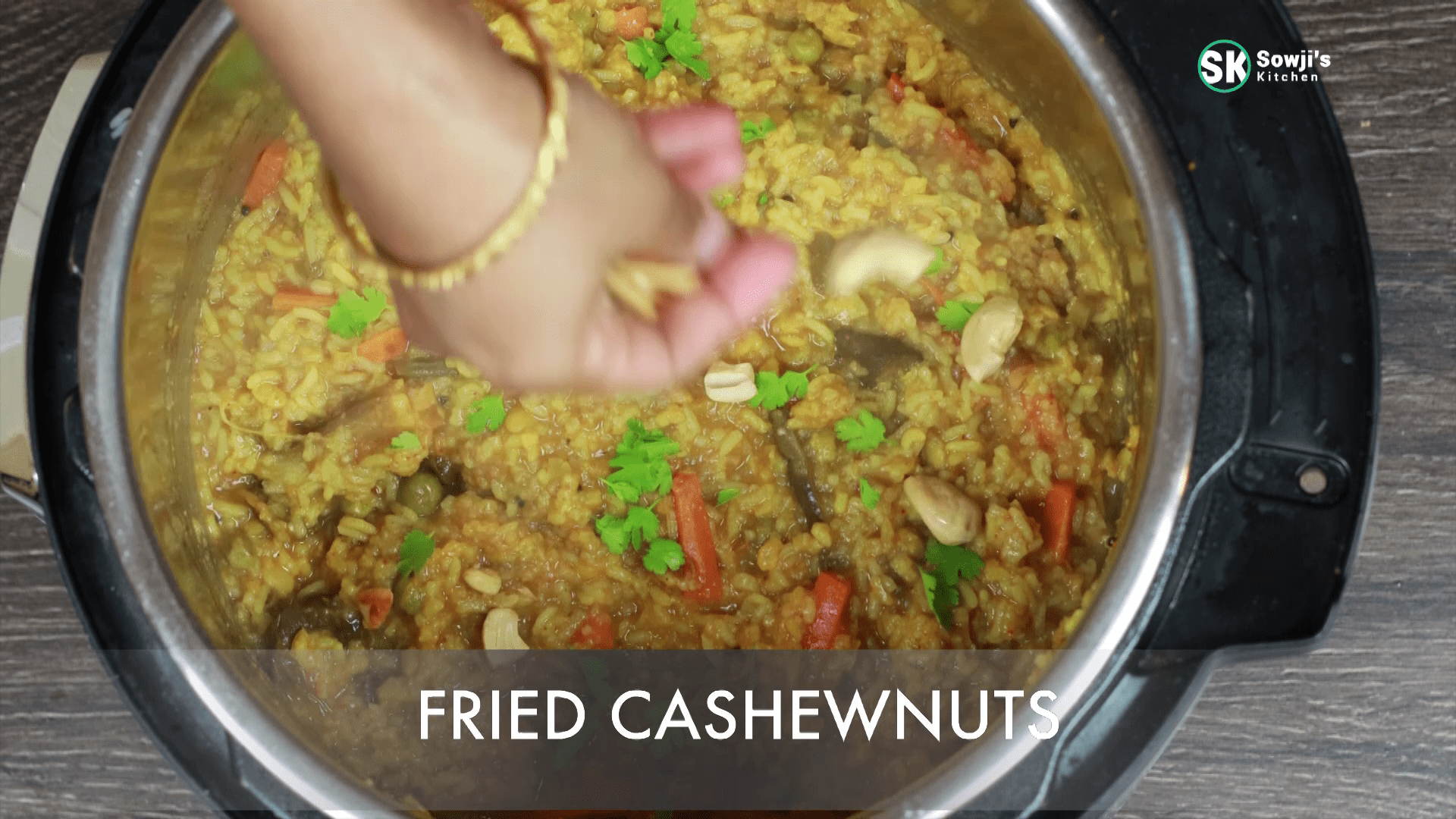 INSTANT POT Bisibelebath |Hot Lentil Rice |bisibelabath recipe |Bisi ...